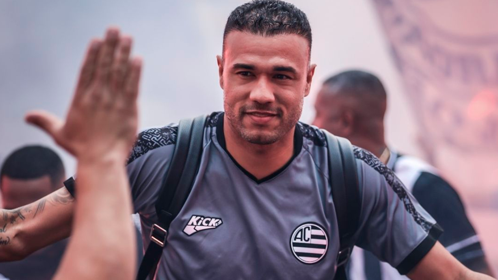 Roger Silva busca dicas de Roger Machado para vencer o Grêmio – "Vou tentar tirar alguma coisa ...